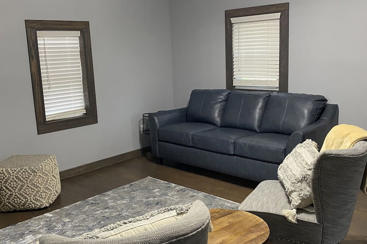 Cute And Cozy Farm House On 1 Acre. Serene Views. A Gem! - Petoskey, MI
