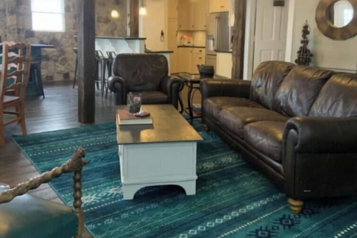 Beautiful Creekside Cabin, Rooftop Hot Tub, 15min2 Red Rocks, No Pets, Licensed! - Morrison, CO