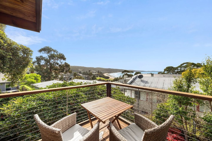 Bay Vista - Lorne