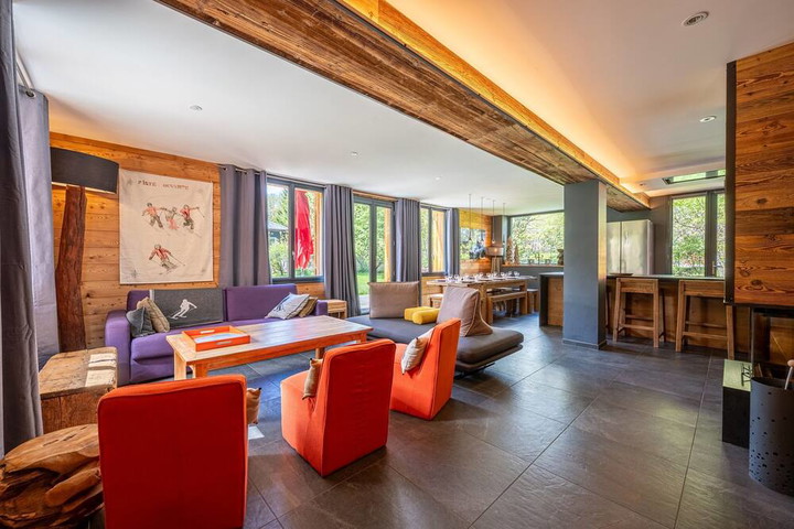 Chalet 'De L'alpette' With Mountain View, Private Terrace And Wi-fi - Valloire