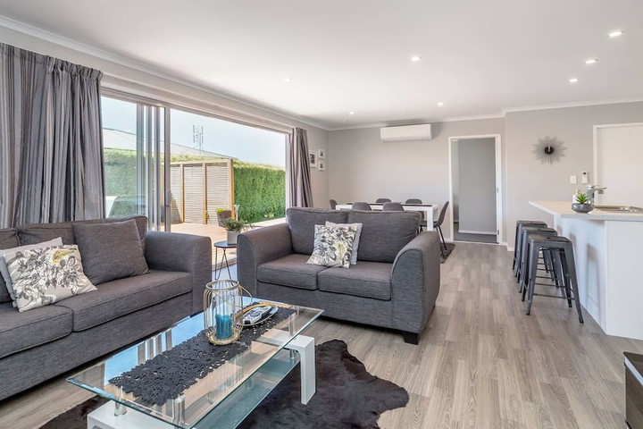 27 Tuscan, Martinborough - Martinborough