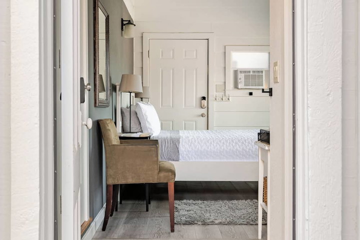 Midtown Cabana With Scenic Patio Private Entrance - Scotts Valley, CA