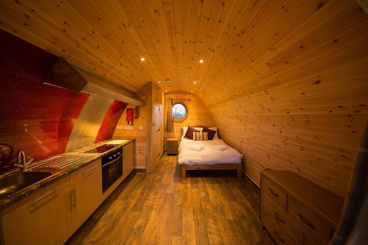 The Old Oak Glamping Pod - Bridgwater