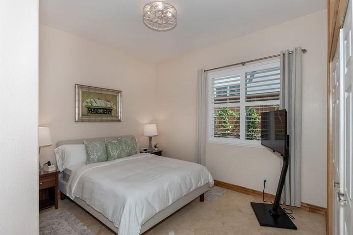 Private Eastlake Suite | Coffee Bar | Near Sd - Chula Vista, CA