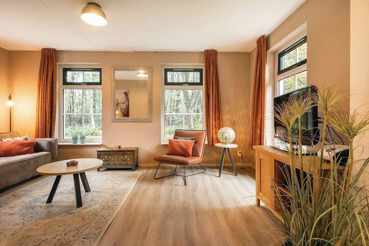 Vrijstaande Bungalow Met Bedstee, Ideaal Voor Gezinnen In Drenthe. - Drenthe
