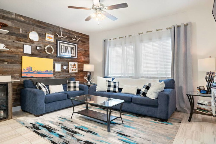 Charming 3-bedroom Townhome Conveniently Located In Georgetown - Georgetown, TX