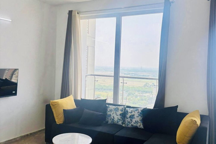 Cozy 2-bedroom Apartment With Ac In Serene Noida - Noida