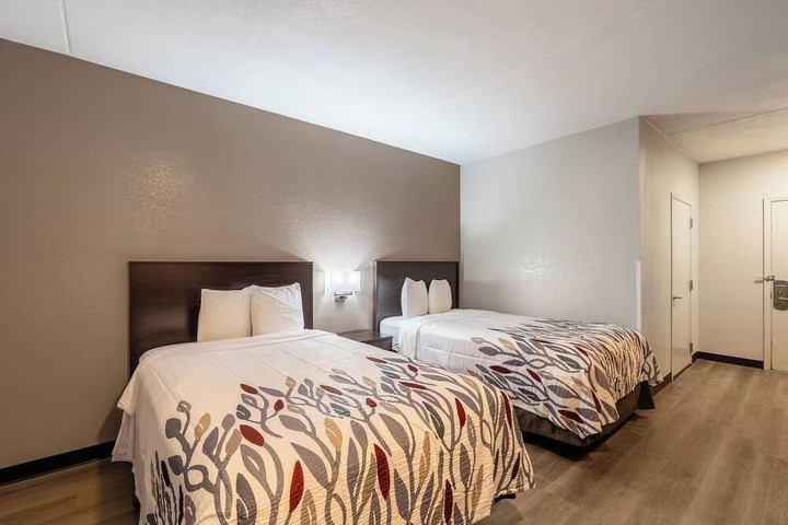 2 Spacious Family Rooms Near Tucson Attractions  Kids Stay Free & Comfortable - Marana, AZ