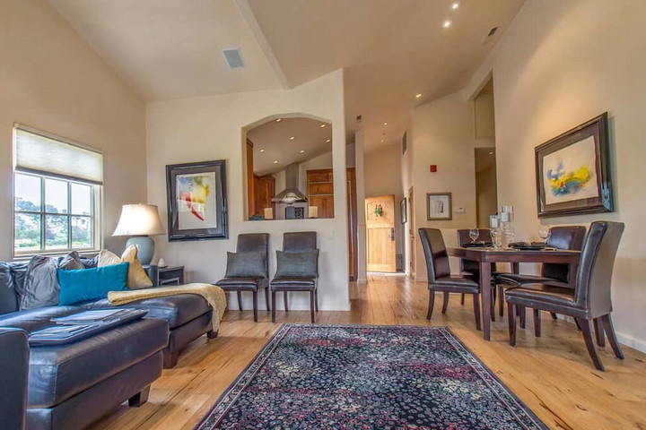 Banyan - Carmel Downtown Condo - Perfect Downtown Location, Walk Everywhere - Big Sur, CA