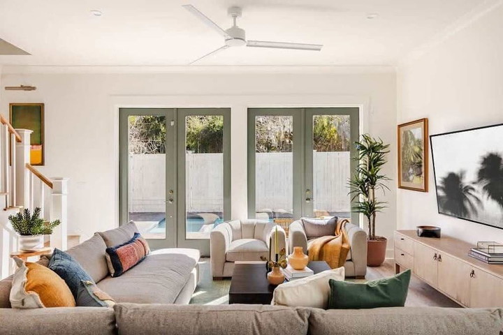 Spacious Savannah Home | Pool, Spa & Greens - Savannah, GA
