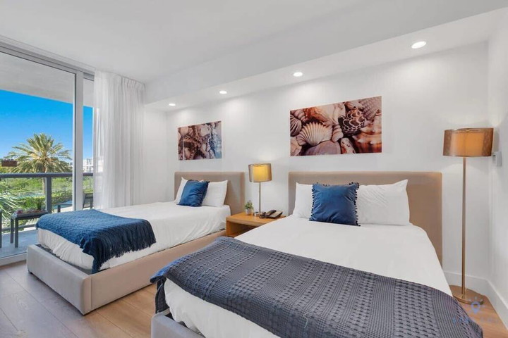 Modern Apartment W/balcony + Near Beach + Pool - Aventura