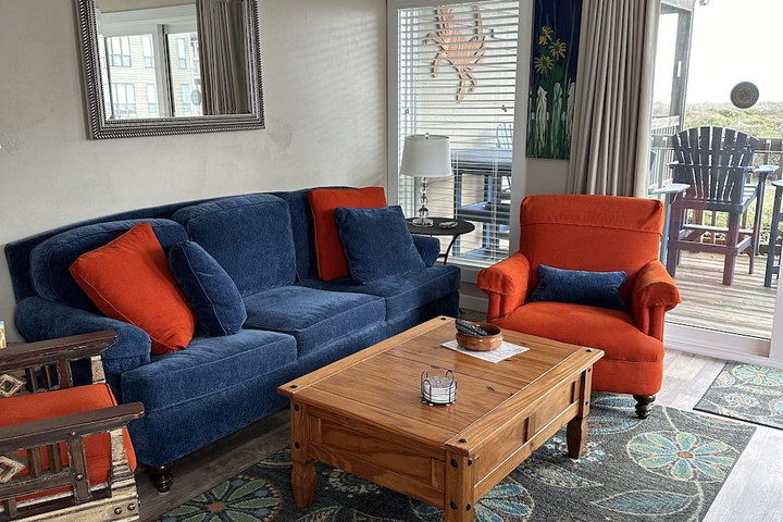 Oceanfront@ The Lucky Duck- 100% Renovated, Clean, Cozy & Well-appointed. - Duck, NC