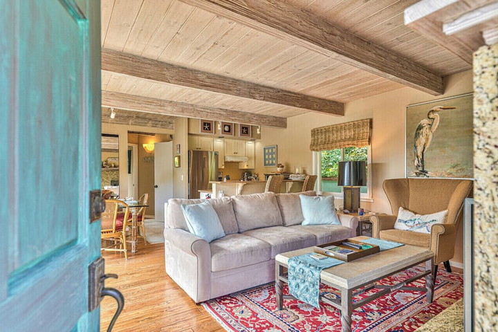 "Atherton Cottage Has Ocean View & Two Fireplaces! - Big Sur, CA