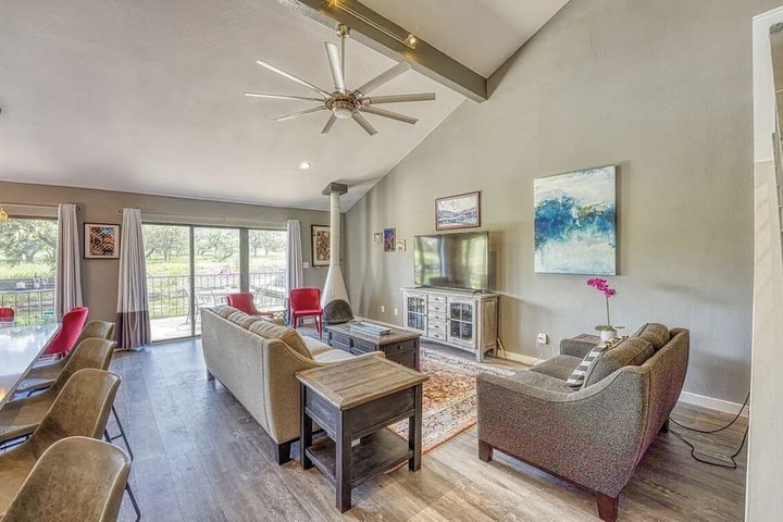 Waterfront Townhome On Lake Lbj In Horseshoe Bay W/ Day Docking. - Horseshoe Bay, TX