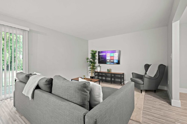 Spacious & Stylish Stay In Rochester, Prime Spot - Sterling Heights, MI