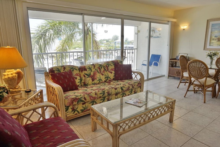 2ème éTage Une Chambre Avec Ascenseur, Vue Sur La Marina Et Accès à La Piscine A1221mb - Boca Grande, FL