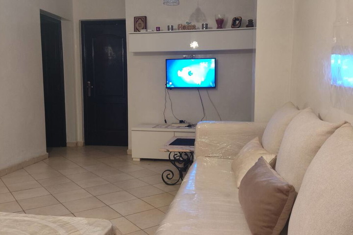 Tres Bel Appartement Avec Piscine Et Parking A 10 Min De La Plage D Agadir - Agadir
