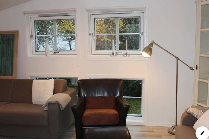 Et Koselig Og Sentralt Townhouse Med En Idyllisk Lille Hage For 2-5 Pers - Kristiansand