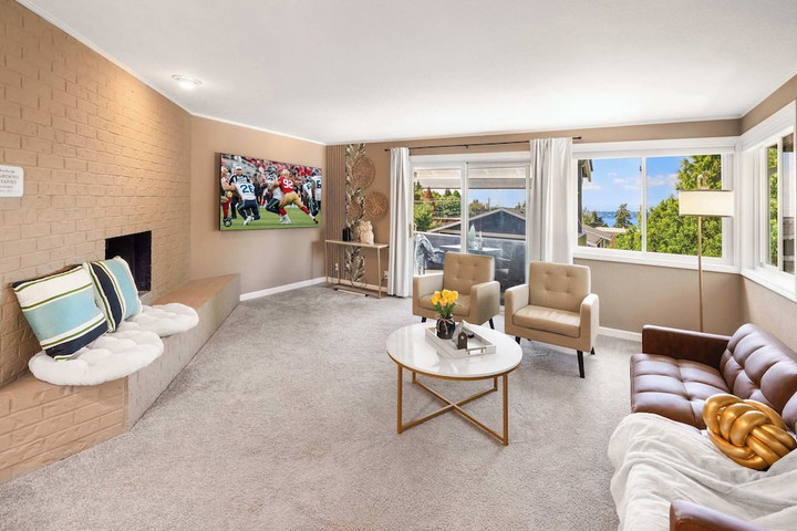 Modern 2br2ba Kirkland Home, Walk To Beach Park - Kirkland, WA