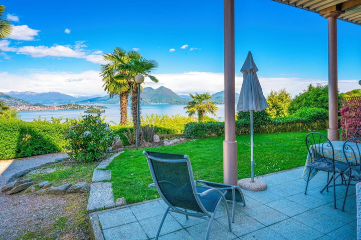 Magnifique Appartement Dans Une Villa De Prestige Art Nouveau Avec Piscine Et Superbe Vue Sur Le Lac - Lac Majeur