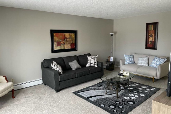 Exquisite 2 Bedroom Apartment - Camrose