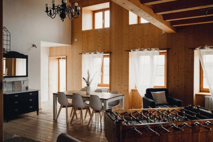 Wohnung In Altem, Renoviertem Bauernhaus By Interhome - Le Locle