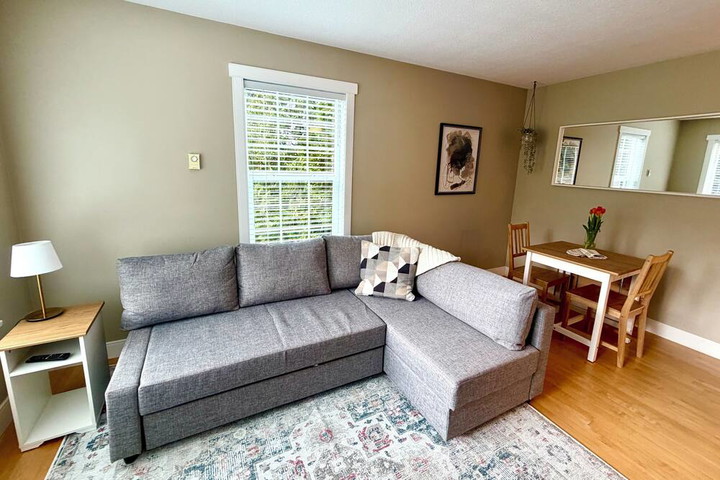 Forest Retreat Suite | Near Lakes, Trails & Skytrain - Coquitlam