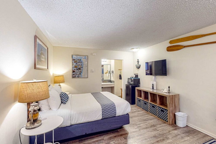 Retro Beach Room Near Downtown With Fast Wifi - Walk To Shops & Eateries - Bandon, OR