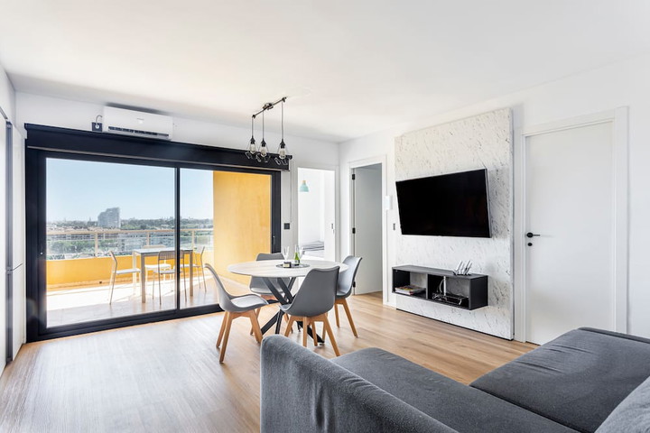 Apartment 'Atico Con Piscina En La Playa' With Sea View, Wi-fi And Air Conditioning - Sagunto
