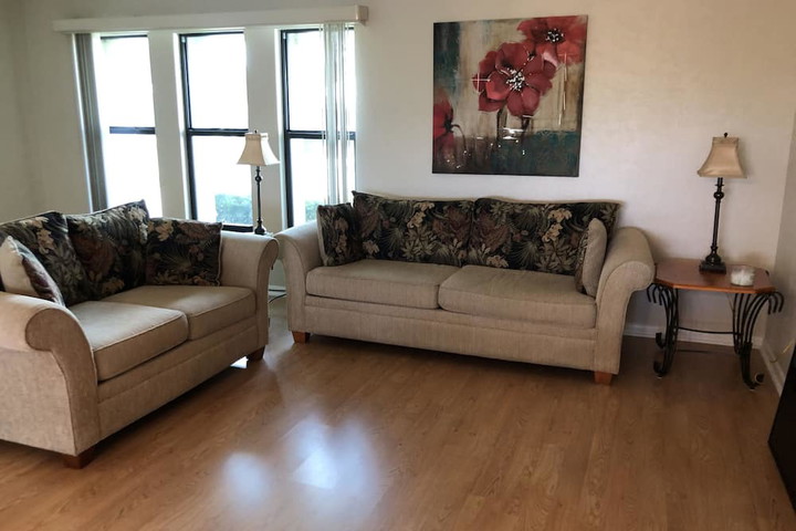 Sunny Canal-front Getaway With Private Pool & Covered Pool Area - Cape Coral, FL