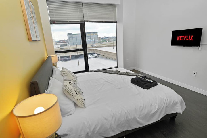 2br Stylish Westown 5 Minutes To Deer District - Milwaukee, WI