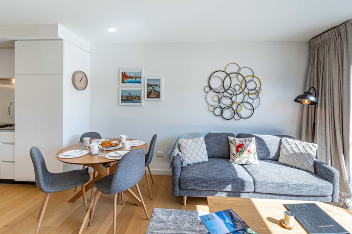 Modern Warm And Cosy Townhouse - 5min To Wānaka - Wanaka