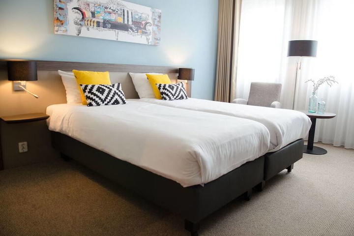 Stay Where Cozy Meets Convenient Dine, Rest & Explore! - Weert