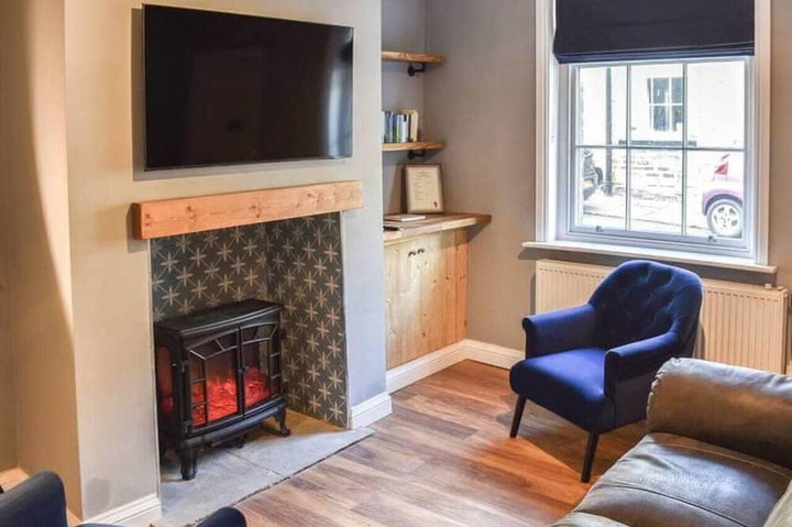 Cosy 2-bed Cottage In A World Heritage Village - Bradford, United Kingdom
