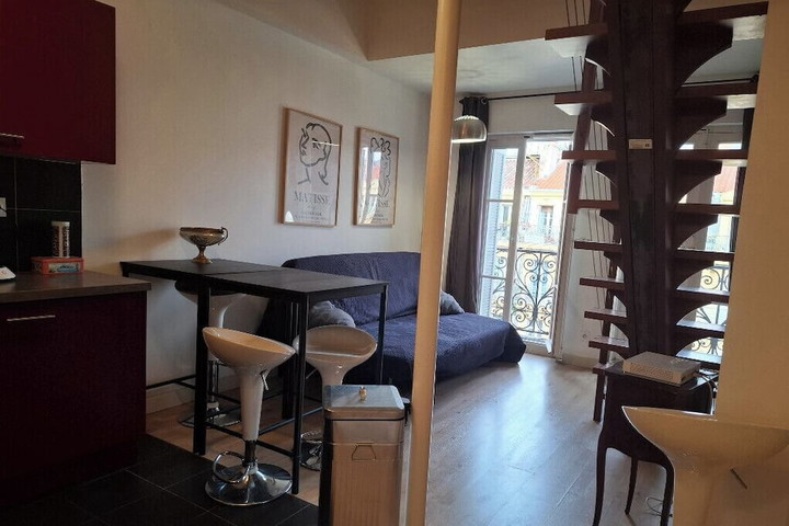 Duplex With Balcony By The République Tram Stop - Marseille