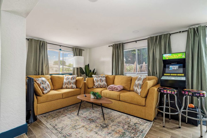 Surfari Pompano! Heated Pool Home 9 Mins To Beach! - Coral Springs