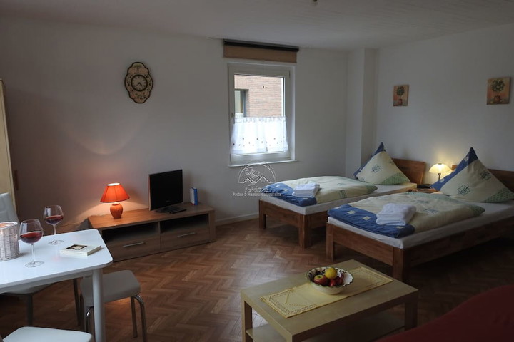 Feel-good Apartment In The Preferred South Of Duisburg For Business And Private Travelers - 뒤스부르크