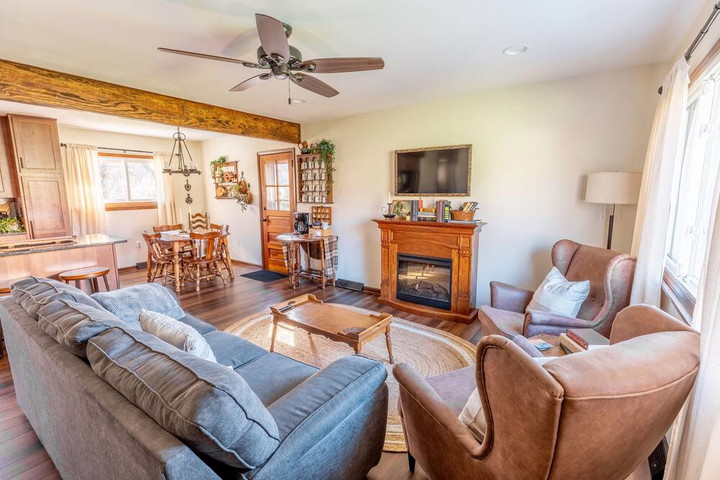 The Bartlett Nook/ Hot Tub/ 3-bedroom/ 4 Beds/ Close To Lu - Lynchburg, VA
