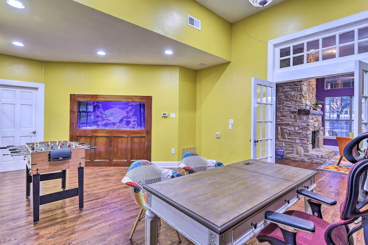 Private Pool: Spacious & Vibrant Argyle Villa! - Denton, TX