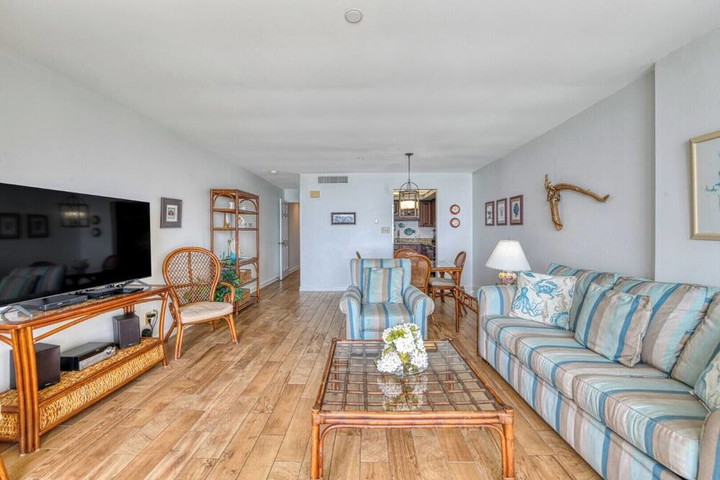 Surfmaster 702 - One-bedroom, One-and-a-half-bath Oceanfront Condo With Pools - Garden City, SC