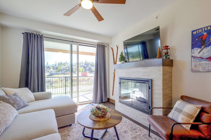 Ski, Bike & Explore Winter Park! Modern Condo - Fraser, CO