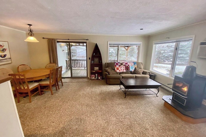 Secluded Riverfront Home In Grayling - Grayling, MI