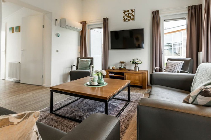 Magnifique Maison De Vacances Privée Avec Piscine, Wifi, Climatisation, Tv Et Terrasse - Eijsden