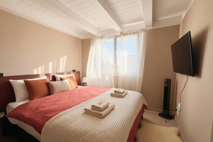 Comfort In Zurich: Beautiful Studio  (402-16) - Zurich Airport (ZRH)