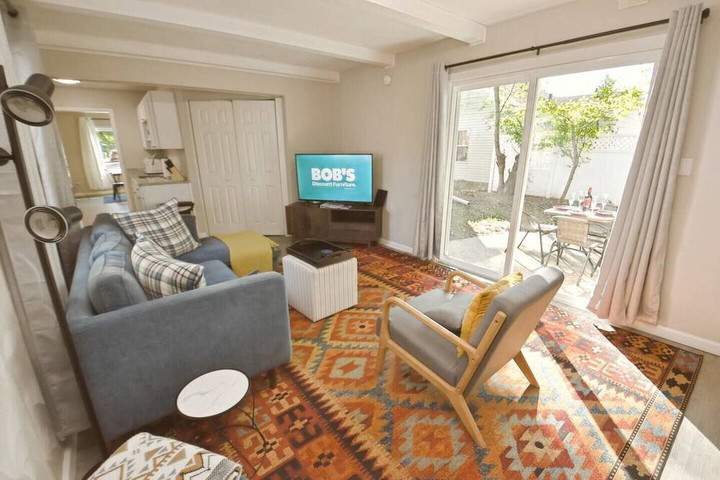 Cozy South Bend Home 3 Blocks To Notre Dame! (815) - Notre Dame, IN