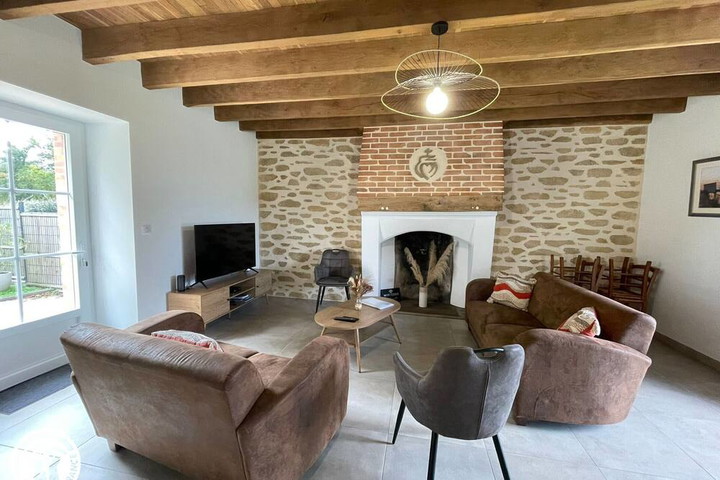 Maison Familiale Avec Babyfoot Et Piscine Chauffée - Sallertaine
