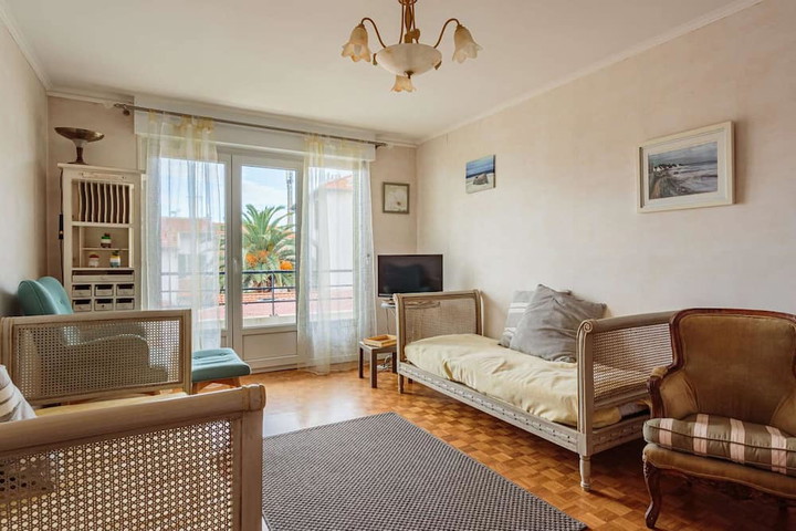 Cozy Apartment Near Shops, 1 Km From Beaches, Parking Included - Biarritz