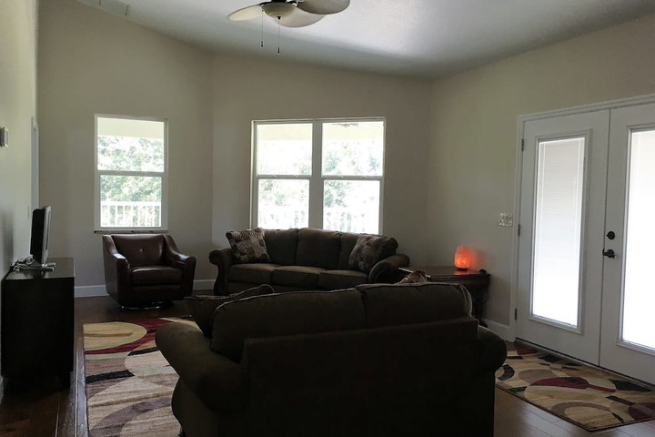 The Penthouse At Enchanted Acres Ranch - Titusville, FL