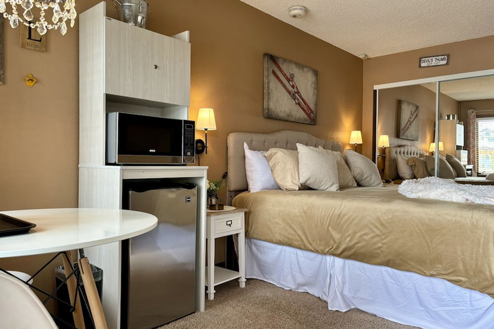 Pool~hottubs~views~resort K-suite~sleeps 2~near Rmnp & Winter Park!16 - Colorado