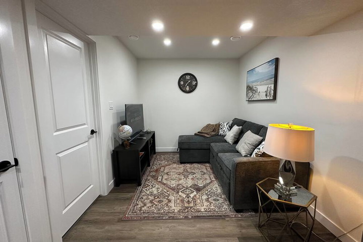Keswick Comfy & Serene Private Retreat | 16 Mins To Yeg & Wem | 2beds - Alberta